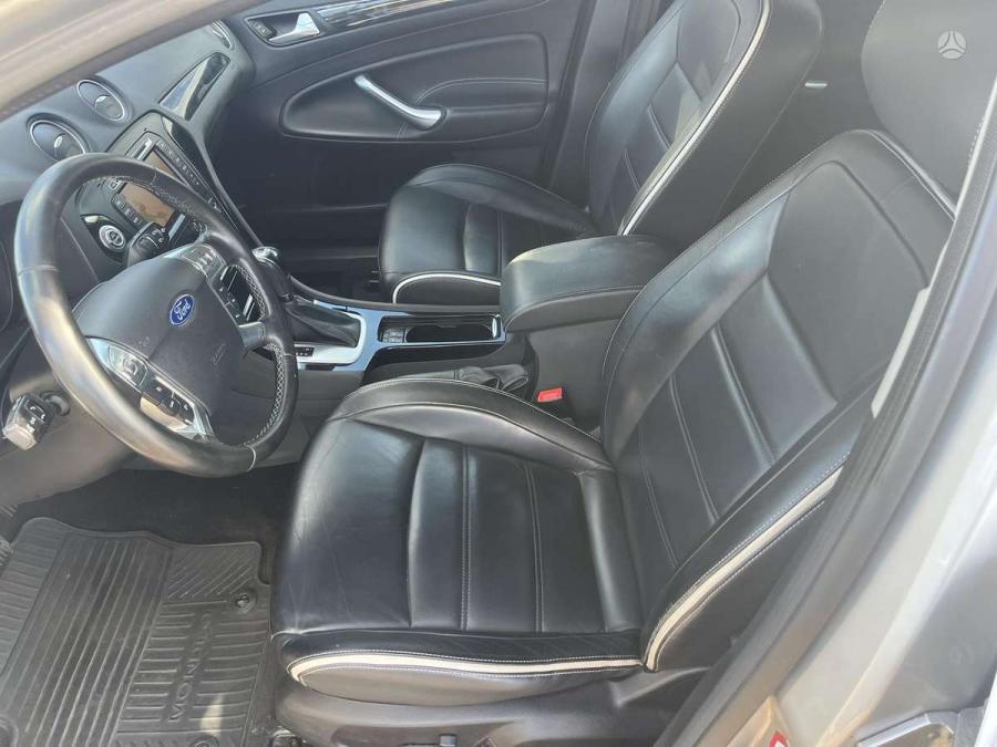 Grey Ford Mondeo 2011 in Utena, with an engine capacity of 2.00 L and mileage of 280 thousand km for 3650 €, photo 10 on AUTOMOTO.COM.LV