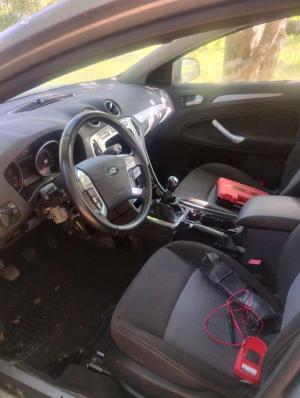 Pelēks Ford Mondeo 2011 Kauņa, ar dzinēja tilpumu 2.00 L un nobraukumu 180 tūkst. km par 1700 €, foto 5 vietnē AUTOMOTO.COM.LV