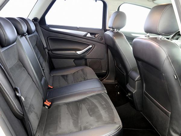 Grey Ford Mondeo 2011 in Tallinn, with an engine capacity of 2.00 L and mileage of 235 thousand km for 2799 €, photo 7 on AUTOMOTO.COM.LV