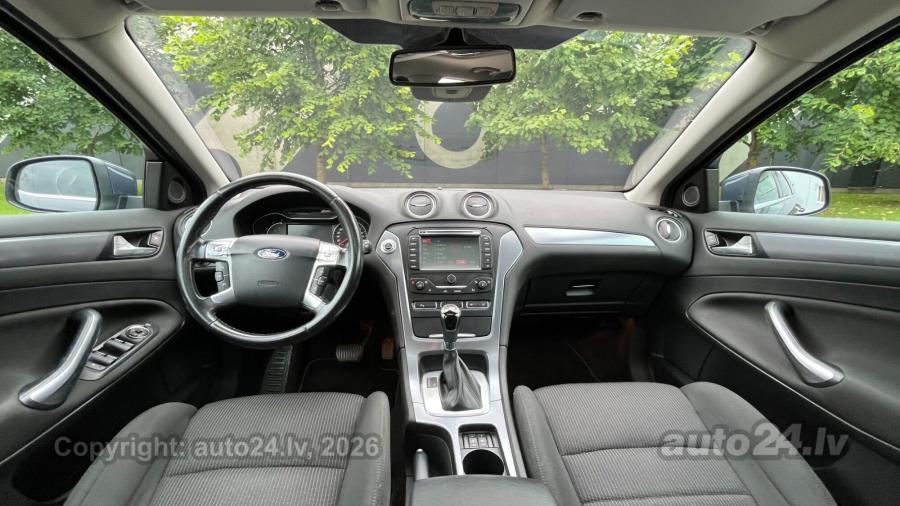 Grey Ford Mondeo 2011 in Parnu, with an engine capacity of 2.00 L and mileage of 293 thousand km for 3850 €, photo 9 on AUTOMOTO.COM.LV