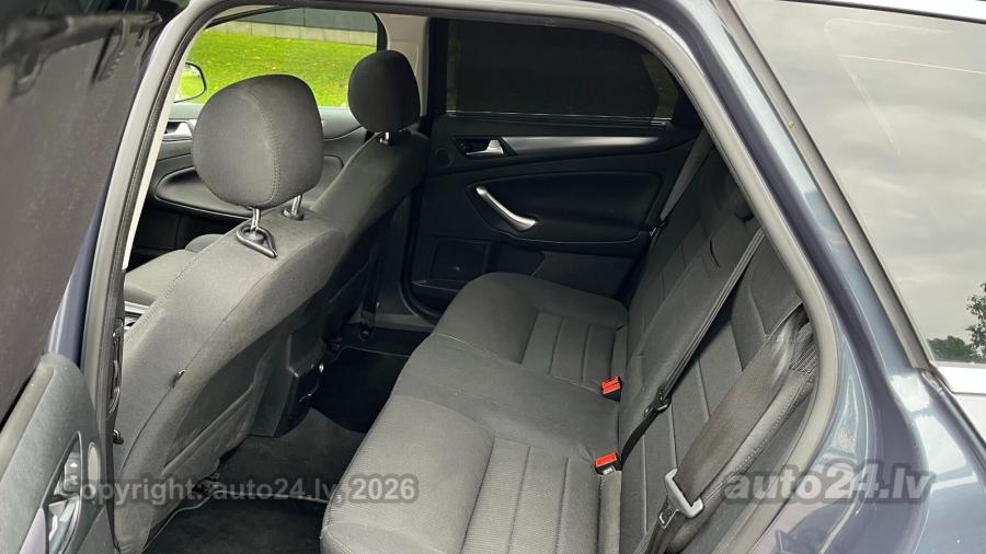 Grey Ford Mondeo 2011 in Parnu, with an engine capacity of 2.00 L and mileage of 293 thousand km for 3850 €, photo 15 on AUTOMOTO.COM.LV