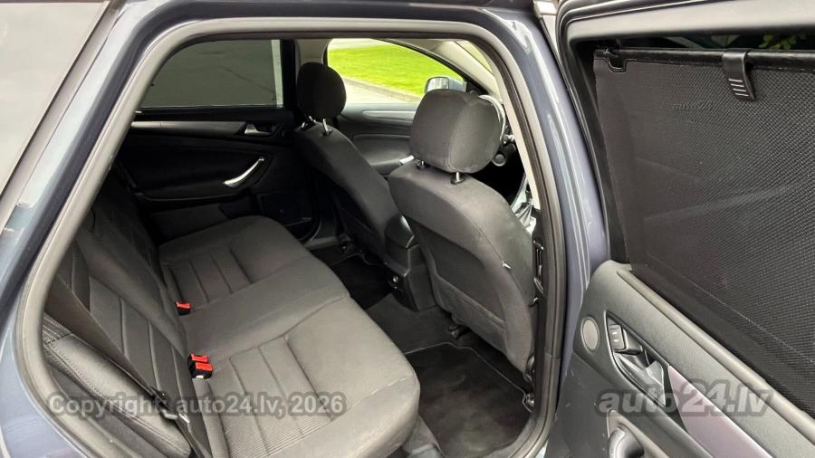 Grey Ford Mondeo 2011 in Parnu, with an engine capacity of 2.00 L and mileage of 293 thousand km for 3850 €, photo 18 on AUTOMOTO.COM.LV