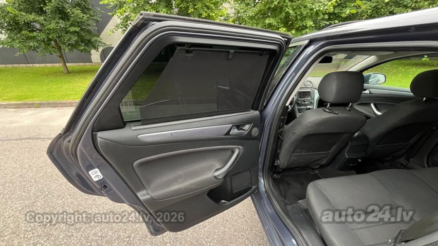 Grey Ford Mondeo 2011 in Parnu, with an engine capacity of 2.00 L and mileage of 293 thousand km for 3850 €, photo 19 on AUTOMOTO.COM.LV