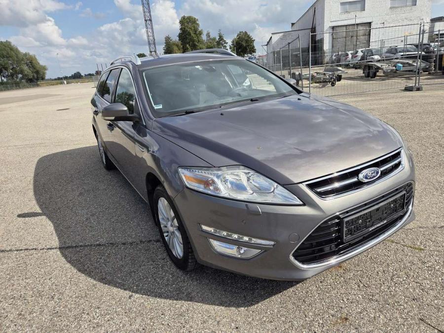 Grey Ford Mondeo 2011 in Marijampole, with an engine capacity of 1.60 L and mileage of 221 thousand km for 2850 €, photo 1 on AUTOMOTO.COM.LV