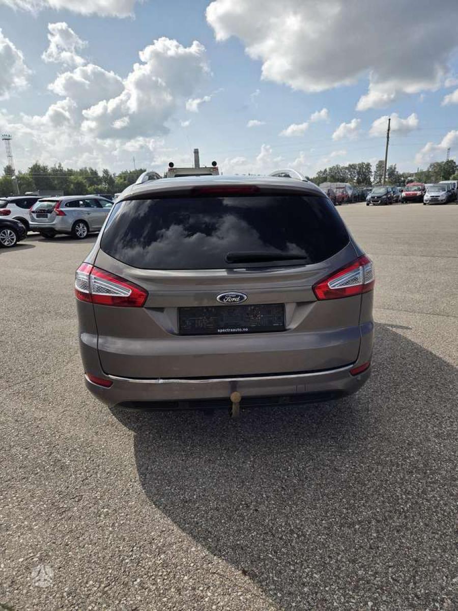 Grey Ford Mondeo 2011 in Marijampole, with an engine capacity of 1.60 L and mileage of 221 thousand km for 2850 €, photo 7 on AUTOMOTO.COM.LV