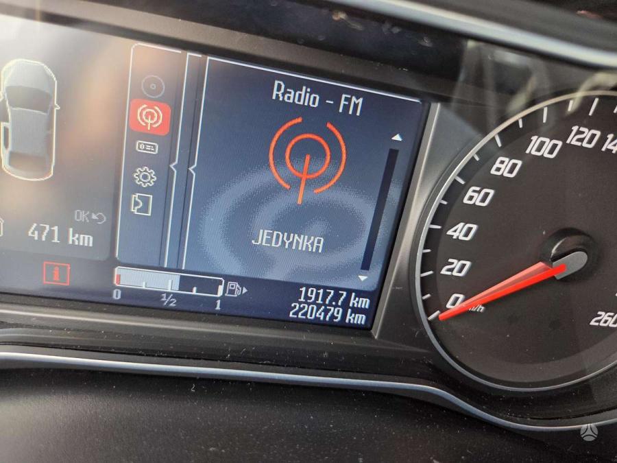 Grey Ford Mondeo 2011 in Marijampole, with an engine capacity of 1.60 L and mileage of 221 thousand km for 2850 €, photo 16 on AUTOMOTO.COM.LV