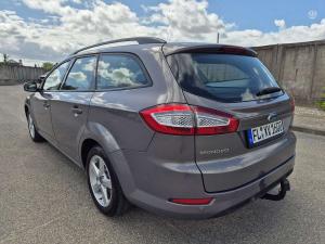 Pelēks Ford Mondeo 2011 Mažeikiai, ar dzinēja tilpumu 2.00 L un nobraukumu 280 tūkst. km par 4250 €, foto 4 vietnē AUTOMOTO.COM.LV