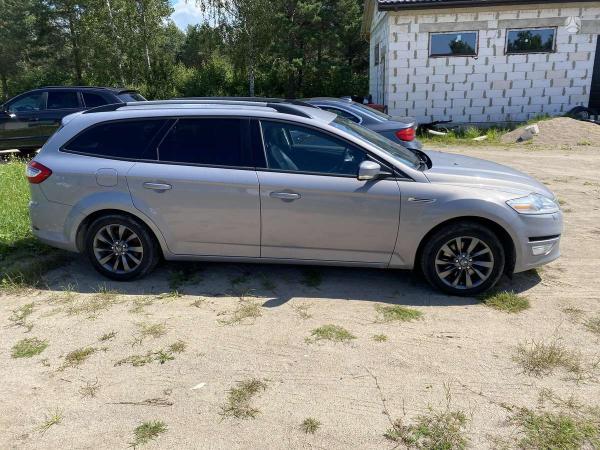 Grey Ford Mondeo 2011 in Klaipeda, with an engine capacity of 1.60 L and mileage of 266 thousand km for 2800 €, photo 4 on AUTOMOTO.COM.LV