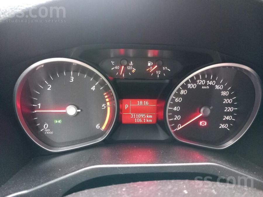 Grey Ford Mondeo 2011 in Riga, with an engine capacity of 2.00 L and mileage of 311 thousand km for 2750 €, photo 12 on AUTOMOTO.COM.LV