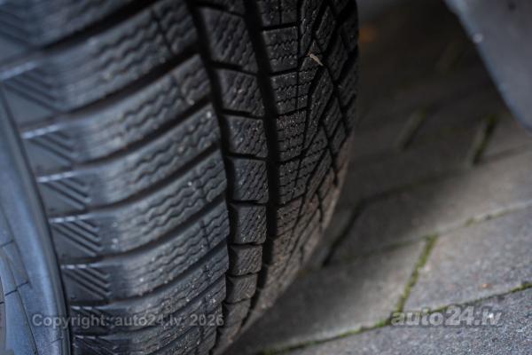 Grey Ford Mondeo 2011 in Parnu, with an engine capacity of 2.00 L and mileage of 217 thousand km for 3990 €, photo 8 on AUTOMOTO.COM.LV