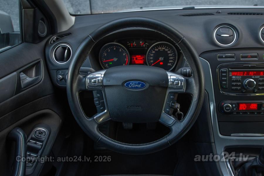 Pelēks Ford Mondeo 2011 Pērnava, ar dzinēja tilpumu 2.00 L un nobraukumu 217 tūkst. km par 3990 €, foto 18 vietnē AUTOMOTO.COM.LV