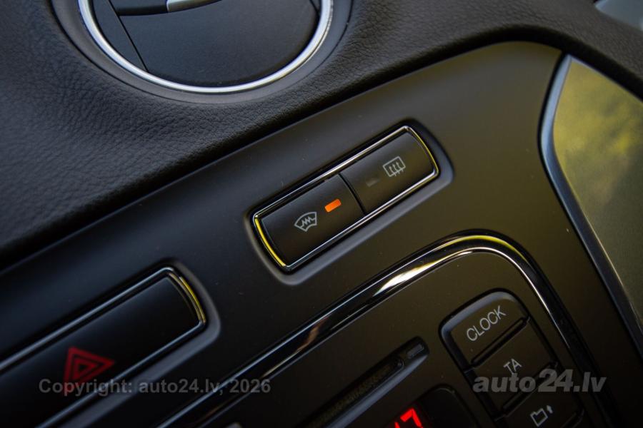 Pelēks Ford Mondeo 2011 Pērnava, ar dzinēja tilpumu 2.00 L un nobraukumu 217 tūkst. km par 3990 €, foto 23 vietnē AUTOMOTO.COM.LV
