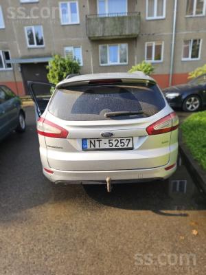 Grey Ford Mondeo 2012 in Riga, with an engine capacity of 1.60 L and mileage of 399 thousand km for 3050 €, photo 7 on AUTOMOTO.COM.LV