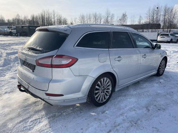 Grey Ford Mondeo 2012 in Kaunas, with an engine capacity of 2.00 L and mileage of 273 thousand km for 3950 €, photo 9 on AUTOMOTO.COM.LV