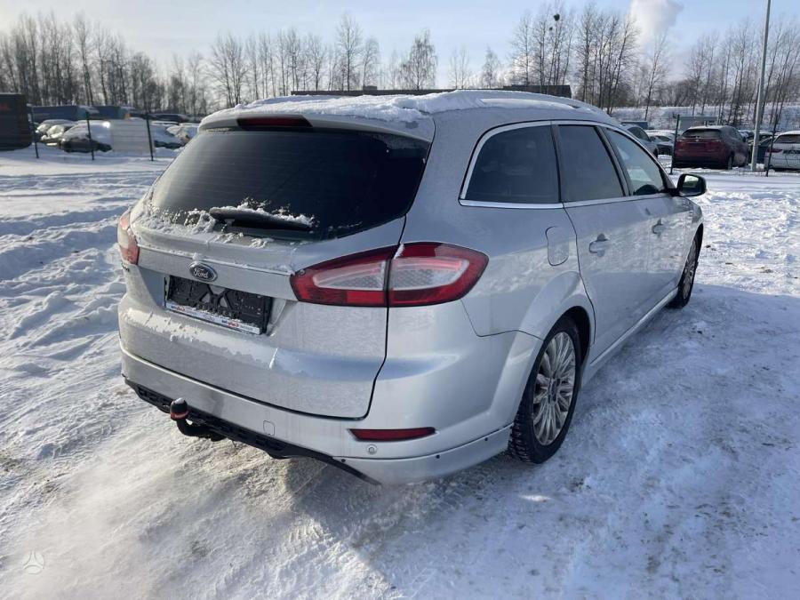 Pelēks Ford Mondeo 2012 Kauņa, ar dzinēja tilpumu 2.00 L un nobraukumu 273 tūkst. km par 3950 €, foto 12 vietnē AUTOMOTO.COM.LV