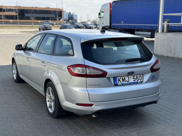 Pelēks Ford Mondeo 2012 Viļņa, ar dzinēja tilpumu 2.00 L un nobraukumu 320 tūkst. km par 1400 €, foto 4 vietnē AUTOMOTO.COM.LV