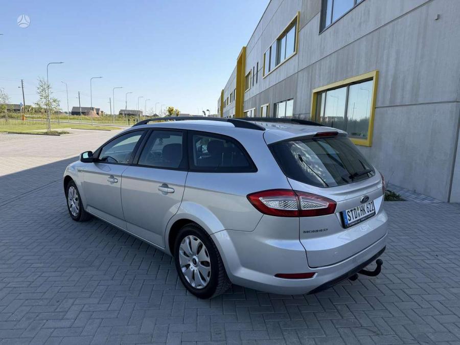 Grey Ford Mondeo 2012 in Klaipeda, with an engine capacity of 2.00 L and mileage of 295 thousand km for 2850 €, photo 8 on AUTOMOTO.COM.LV