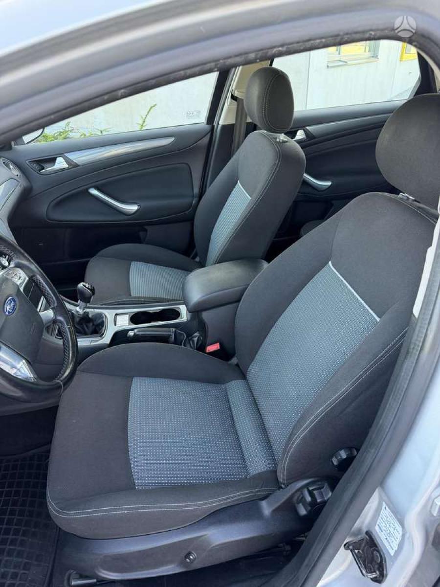 Grey Ford Mondeo 2012 in Klaipeda, with an engine capacity of 2.00 L and mileage of 295 thousand km for 2850 €, photo 10 on AUTOMOTO.COM.LV