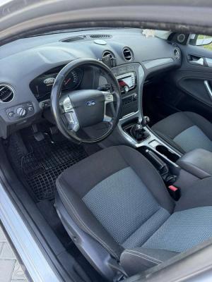 Grey Ford Mondeo 2012 in Klaipeda, with an engine capacity of 2.00 L and mileage of 295 thousand km for 2850 €, photo 13 on AUTOMOTO.COM.LV