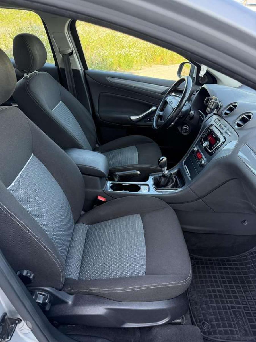 Grey Ford Mondeo 2012 in Klaipeda, with an engine capacity of 2.00 L and mileage of 295 thousand km for 2850 €, photo 14 on AUTOMOTO.COM.LV