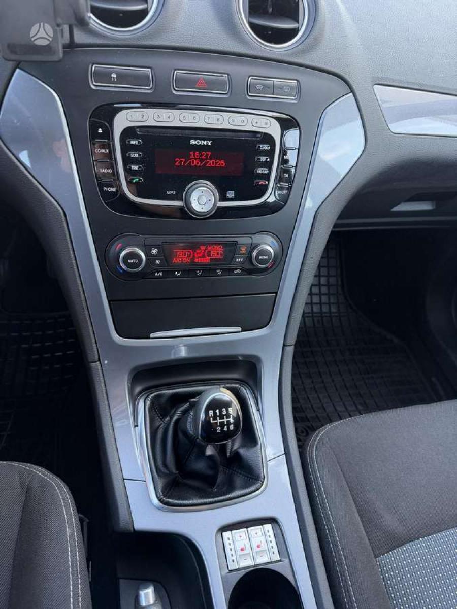 Grey Ford Mondeo 2012 in Klaipeda, with an engine capacity of 2.00 L and mileage of 295 thousand km for 2850 €, photo 15 on AUTOMOTO.COM.LV
