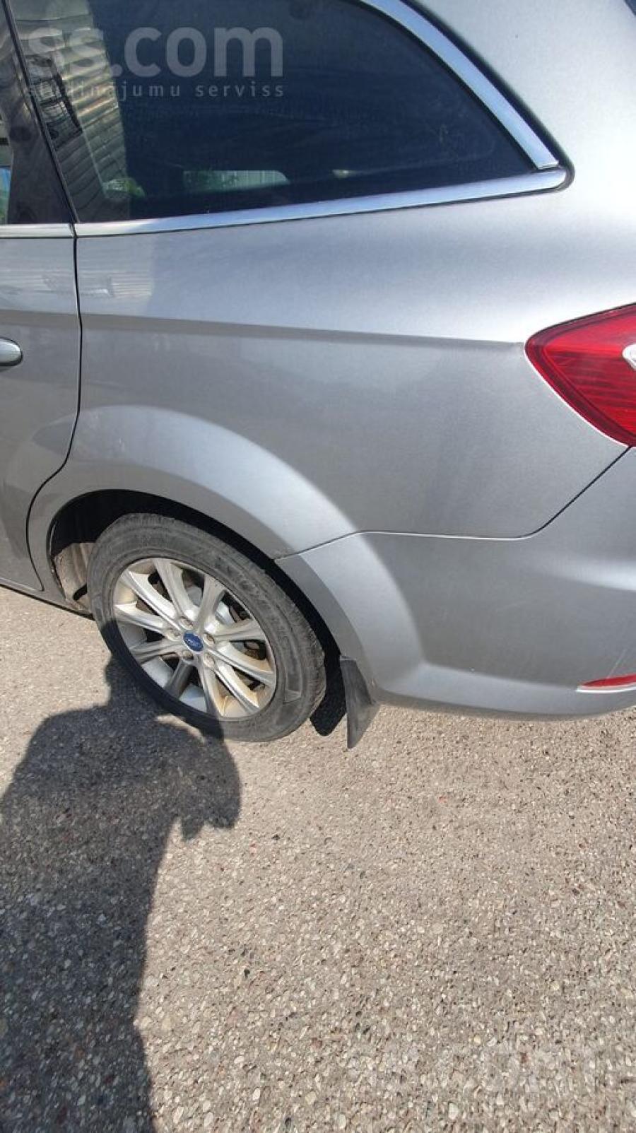 Grey Ford Mondeo 2012 in Riga, with an engine capacity of 2.00 L and mileage of 312 thousand km for 1200 €, photo 5 on AUTOMOTO.COM.LV