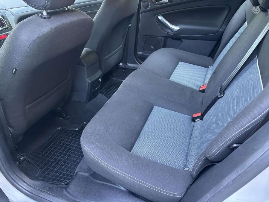 Pelēks Ford Mondeo 2012 Klaipėda, ar dzinēja tilpumu 2.00 L un nobraukumu 295 tūkst. km par 4200 €, foto 18 vietnē AUTOMOTO.COM.LV