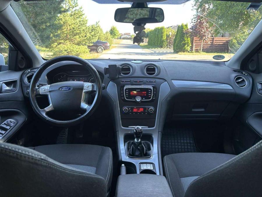 Pelēks Ford Mondeo 2012 Klaipėda, ar dzinēja tilpumu 2.00 L un nobraukumu 295 tūkst. km par 4200 €, foto 19 vietnē AUTOMOTO.COM.LV