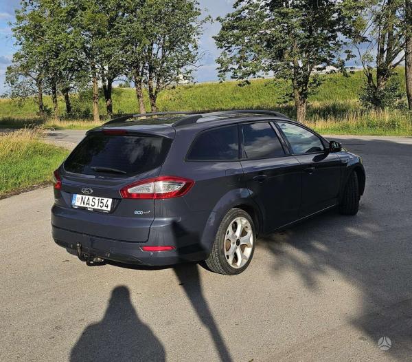 Grey Ford Mondeo 2012 in Kaunas, with an engine capacity of 1.56 L and mileage of 330 thousand km for 3300 €, photo 7 on AUTOMOTO.COM.LV