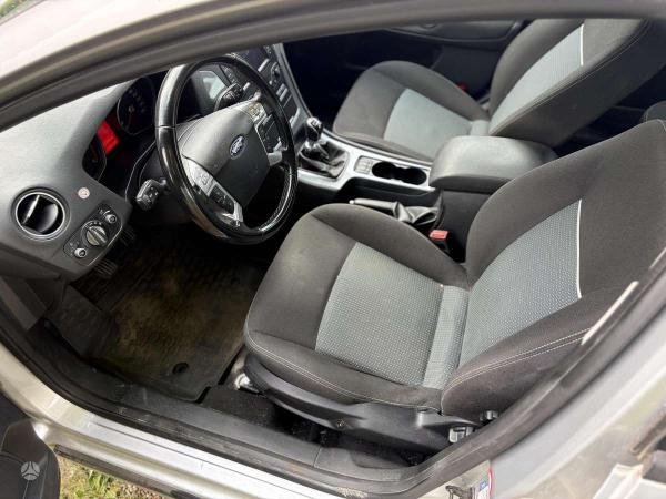 Pelēks Ford Mondeo 2012 Viļņa, ar dzinēja tilpumu 2.00 L un nobraukumu 336 tūkst. km par 3200 €, foto 5 vietnē AUTOMOTO.COM.LV