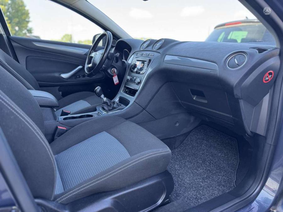 Pelēks Ford Mondeo 2012 Kretinga, ar dzinēja tilpumu 1.56 L un nobraukumu 227 tūkst. km par 3495 €, foto 26 vietnē AUTOMOTO.COM.LV