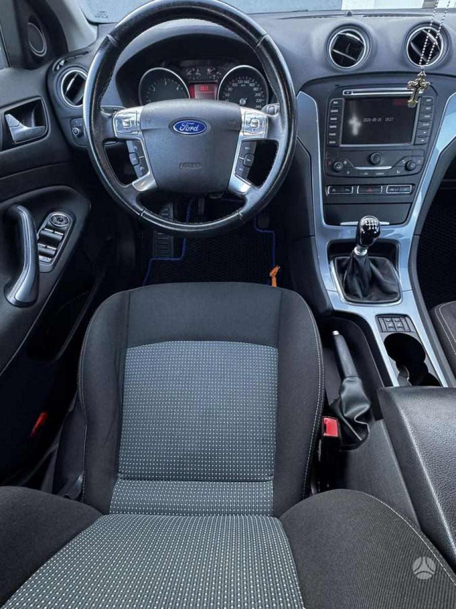 Pelēks Ford Mondeo 2012 Kauņa, ar dzinēja tilpumu 1.60 L un nobraukumu 320 tūkst. km par 3950 €, foto 18 vietnē AUTOMOTO.COM.LV