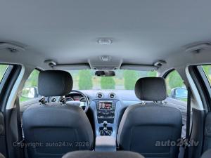 Pelēks Ford Mondeo 2012 Tartu, ar dzinēja tilpumu 1.60 L un nobraukumu 231 tūkst. km par 4990 €, foto 18 vietnē AUTOMOTO.COM.LV