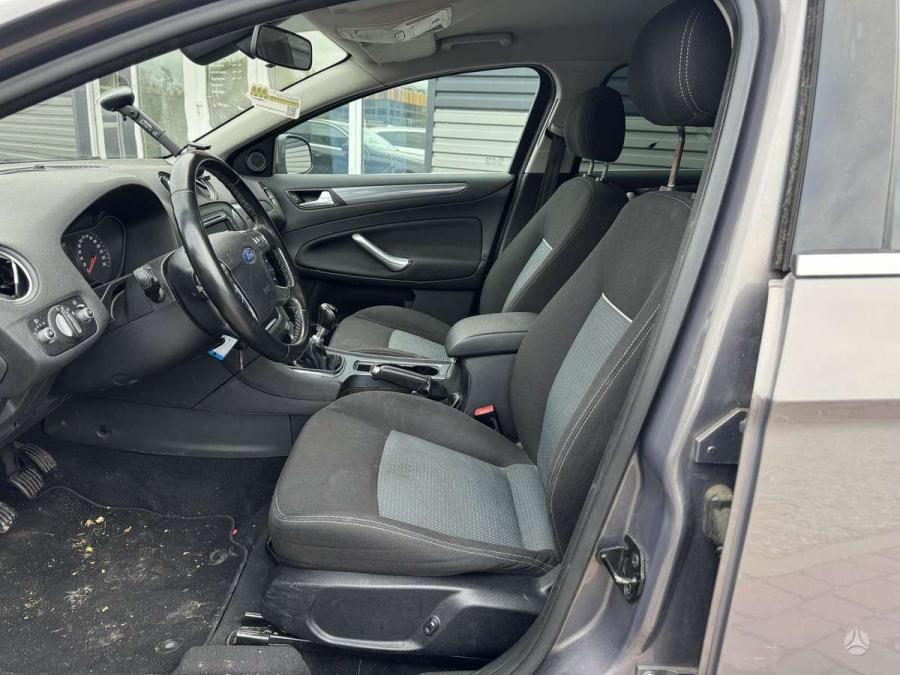 Pelēks Ford Mondeo 2012 Alīta, ar dzinēja tilpumu 1.60 L un nobraukumu 277 tūkst. km par 3350 €, foto 7 vietnē AUTOMOTO.COM.LV