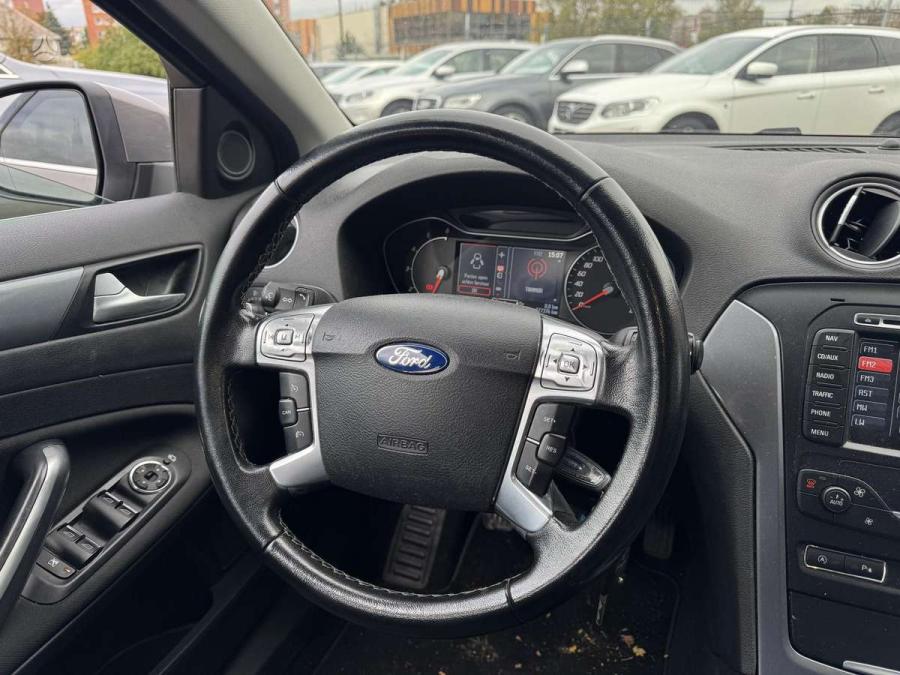 Pelēks Ford Mondeo 2012 Alīta, ar dzinēja tilpumu 1.60 L un nobraukumu 277 tūkst. km par 3350 €, foto 12 vietnē AUTOMOTO.COM.LV