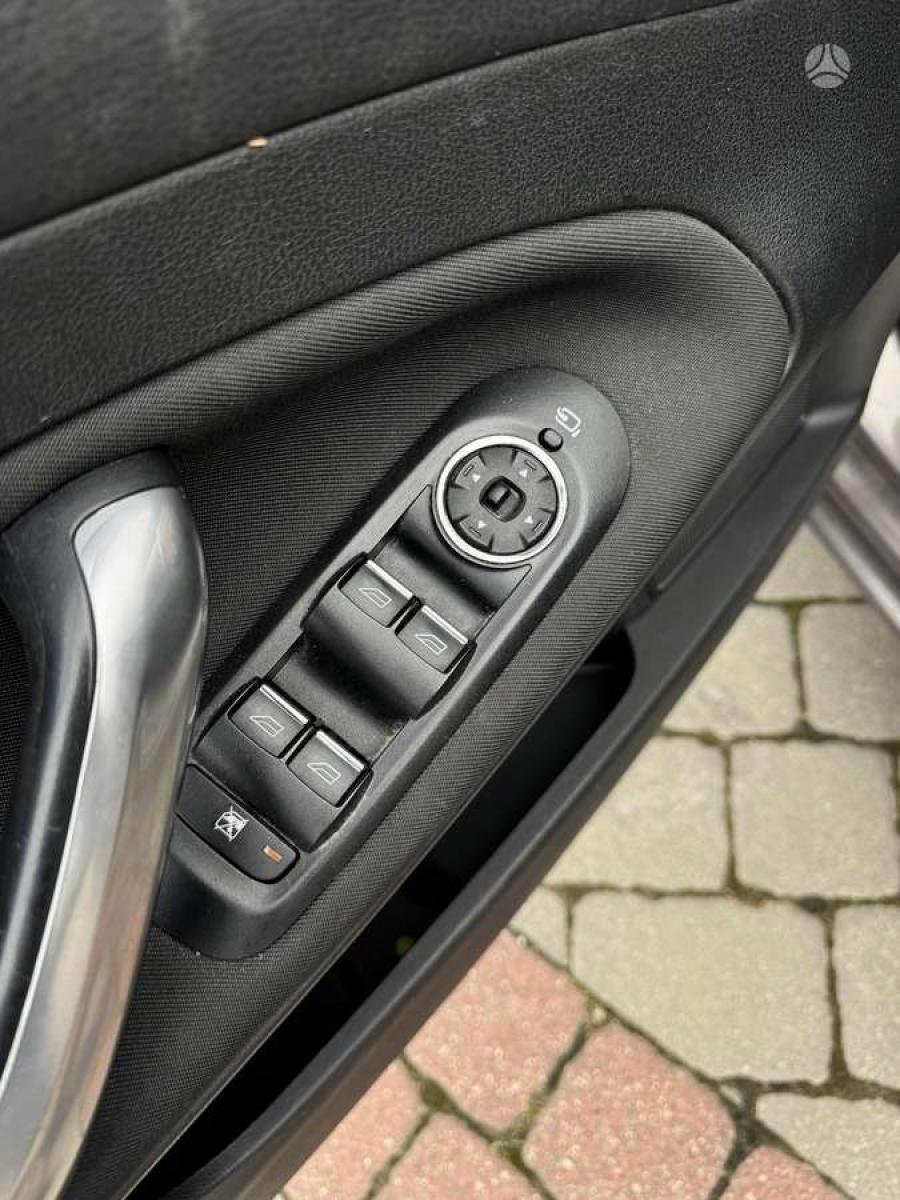 Pelēks Ford Mondeo 2012 Alīta, ar dzinēja tilpumu 1.60 L un nobraukumu 277 tūkst. km par 3350 €, foto 20 vietnē AUTOMOTO.COM.LV