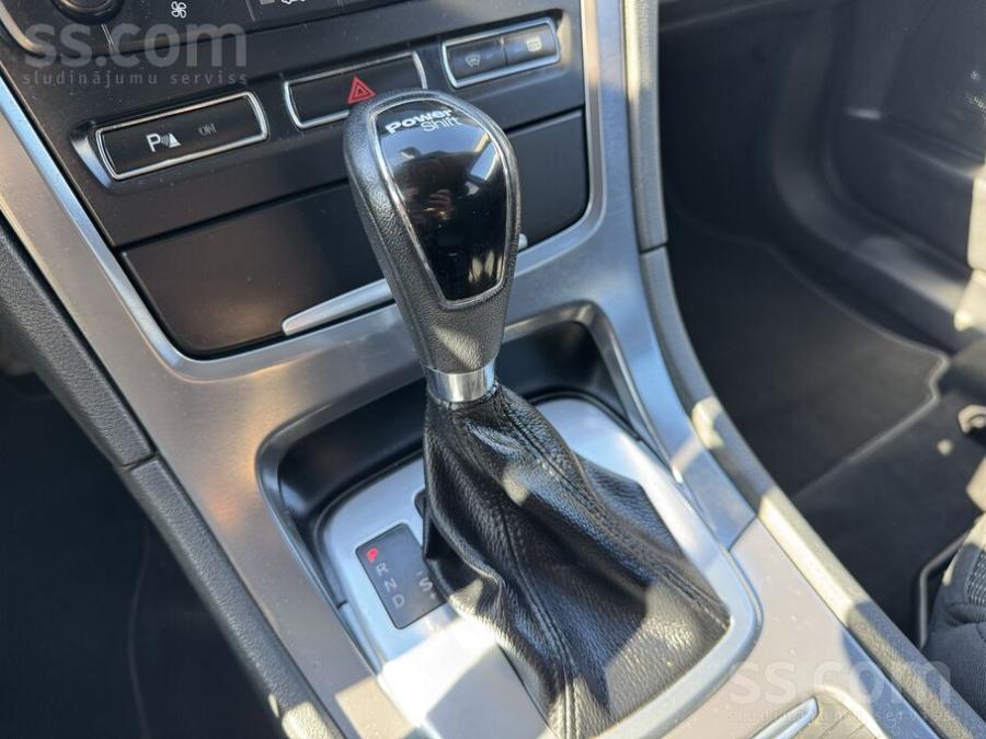 Grey Ford Mondeo 2013 in Riga, with an engine capacity of 2.00 L and mileage of 0 thousand km for 3790 €, photo 21 on AUTOMOTO.COM.LV