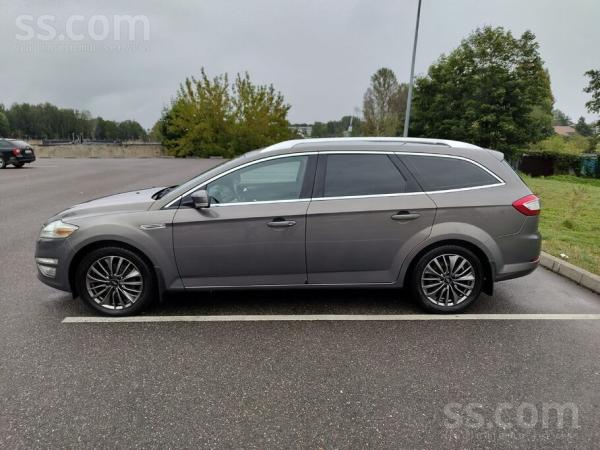 Pelēks Ford Mondeo 2013 Rīga, ar dzinēja tilpumu 2.00 L un nobraukumu 235 tūkst. km par 2200 €, foto 3 vietnē AUTOMOTO.COM.LV