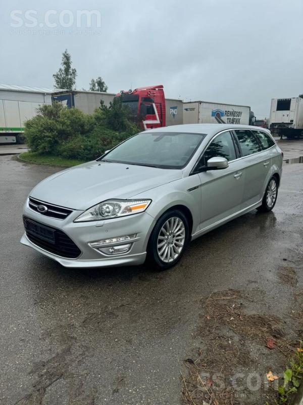 Grey Ford Mondeo 2013 in Saldus, with an engine capacity of 2.00 L and mileage of 274 thousand km for 4100 €, photo 1 on AUTOMOTO.COM.LV