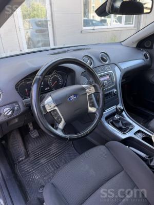 Grey Ford Mondeo 2013 in Riga, with an engine capacity of 2.00 L and mileage of 245 thousand km for 3400 €, photo 4 on AUTOMOTO.COM.LV