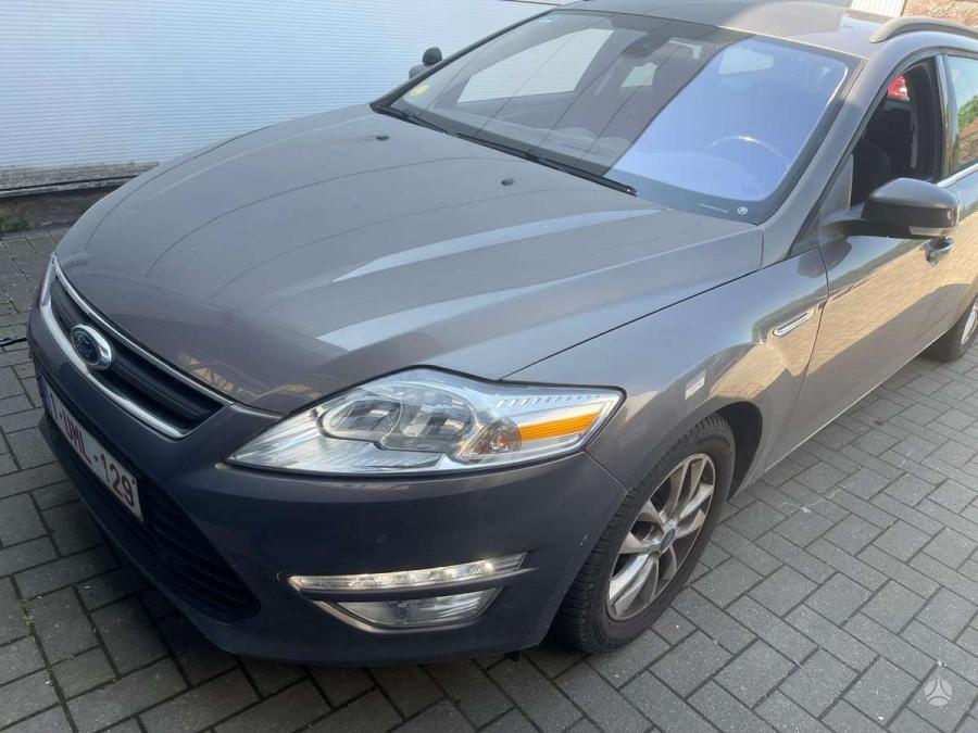Grey Ford Mondeo 2013 in Ukmerge, with an engine capacity of 1.56 L and mileage of 270 thousand km for 2950 €, photo 1 on AUTOMOTO.COM.LV