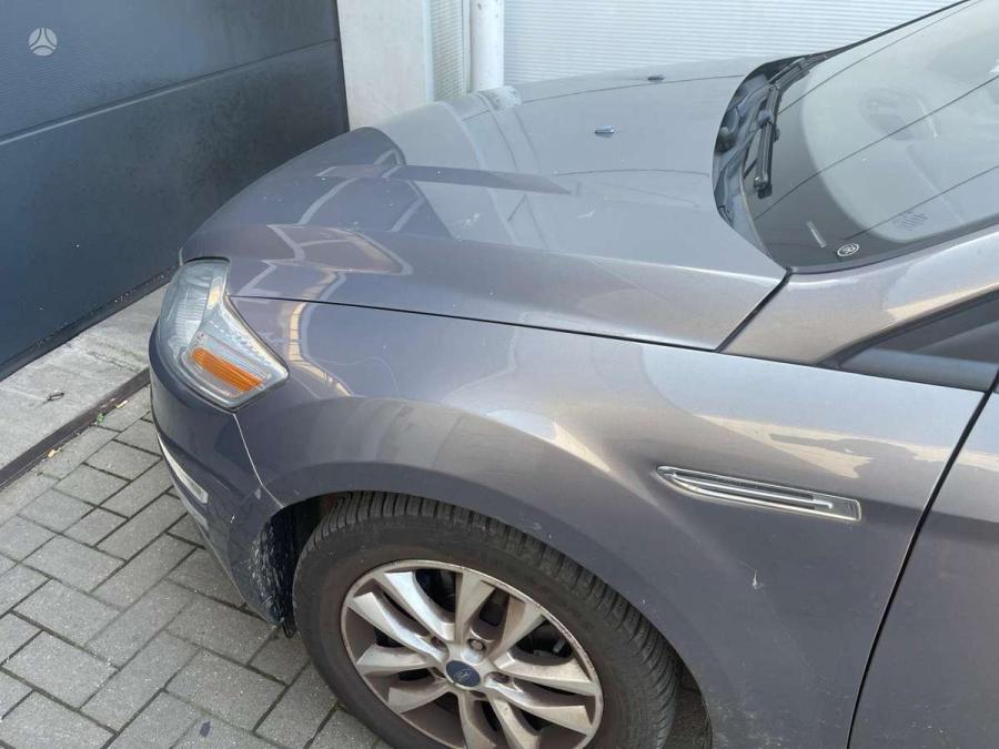 Grey Ford Mondeo 2013 in Ukmerge, with an engine capacity of 1.56 L and mileage of 270 thousand km for 2950 €, photo 9 on AUTOMOTO.COM.LV