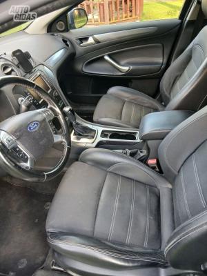 Grey Ford Mondeo 2013 in Naujoji Akmene, with an engine capacity of 2.00 L and mileage of 295 thousand km for 2000 €, photo 8 on AUTOMOTO.COM.LV