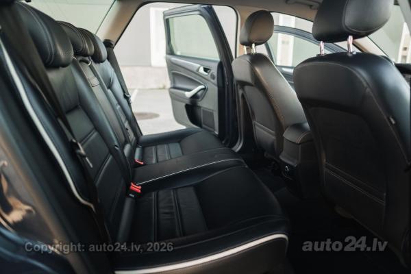 Pelēks Ford Mondeo 2013 Tallina, ar dzinēja tilpumu 2.00 L un nobraukumu 264 tūkst. km par 3999 €, foto 8 vietnē AUTOMOTO.COM.LV