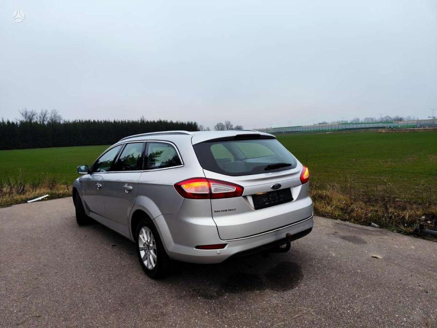 Grey Ford Mondeo 2014 in Marijampole, with an engine capacity of 2.00 L and mileage of 246 thousand km for 5000 €, photo 25 on AUTOMOTO.COM.LV