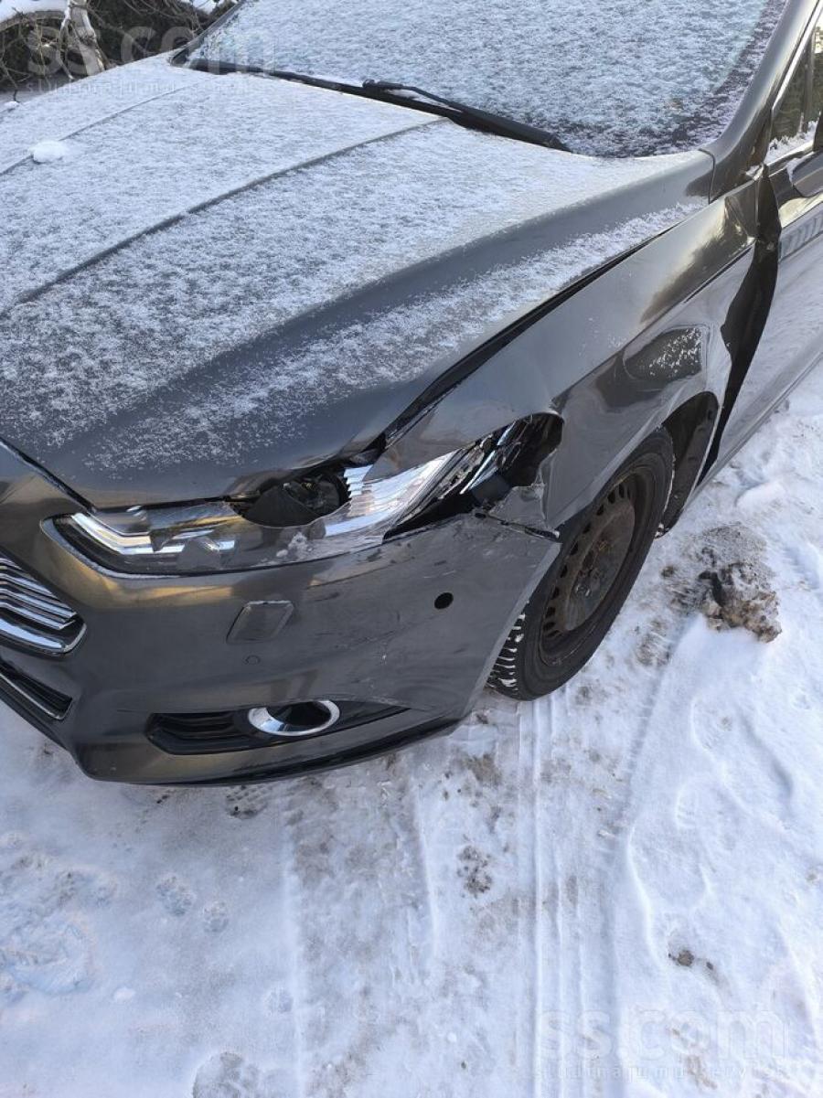 Grey Ford Mondeo 2014 in Panevezys, with an engine capacity of 2.00 L and mileage of 330 thousand km for 4100 €, photo 7 on AUTOMOTO.COM.LV