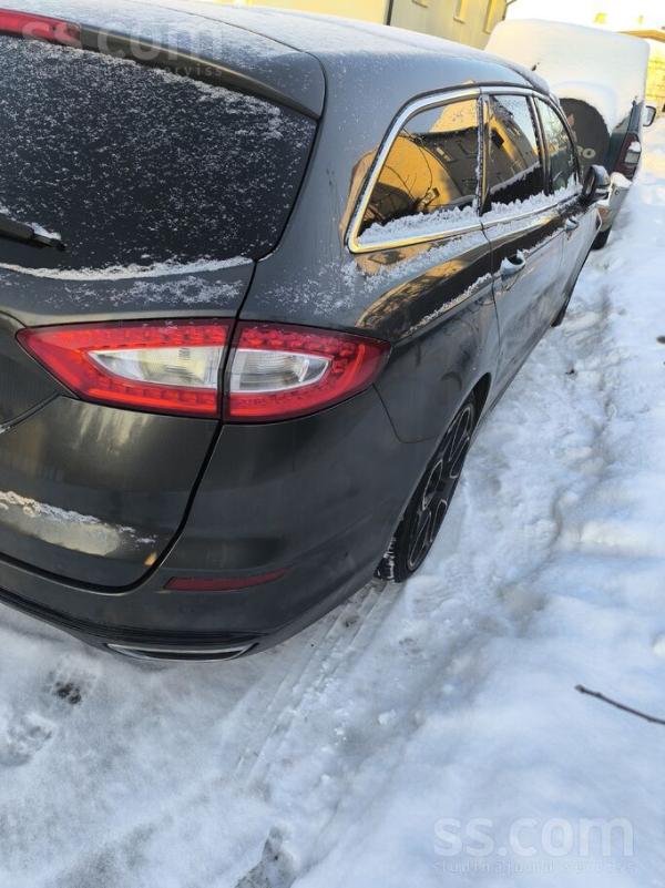 Pelēks Ford Mondeo 2014 Panevēža, ar dzinēja tilpumu 2.00 L un nobraukumu 330 tūkst. km par 4100 €, foto 9 vietnē AUTOMOTO.COM.LV