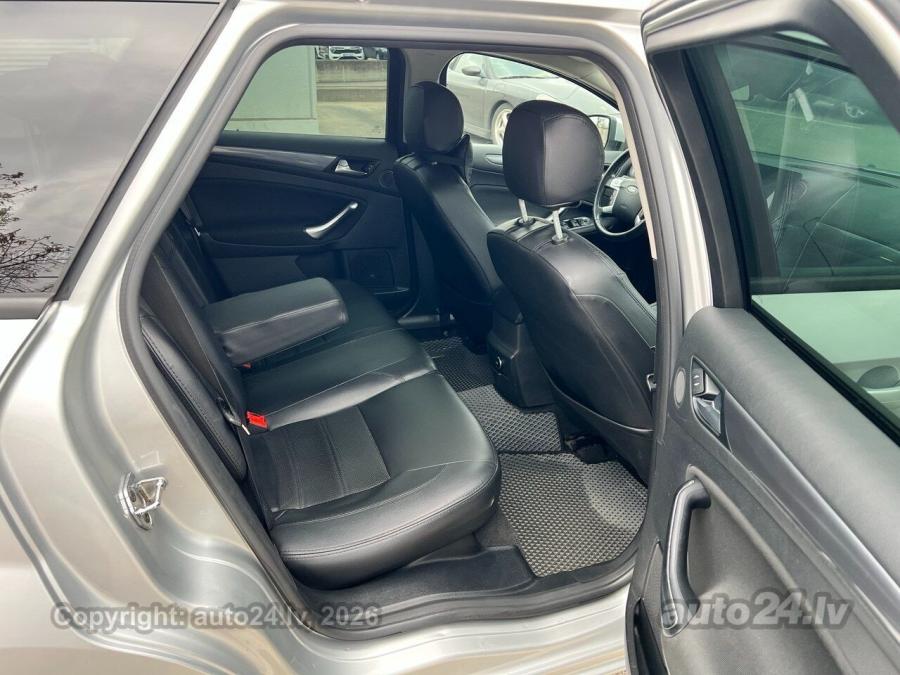 Pelēks Ford Mondeo 2014 Tallina, ar dzinēja tilpumu 2.00 L un nobraukumu 348 tūkst. km par 3499 €, foto 9 vietnē AUTOMOTO.COM.LV