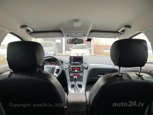 Pelēks Ford Mondeo 2014 Tallina, ar dzinēja tilpumu 2.00 L un nobraukumu 348 tūkst. km par 3499 €, foto 12 vietnē AUTOMOTO.COM.LV