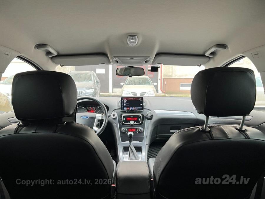 Pelēks Ford Mondeo 2014 Tallina, ar dzinēja tilpumu 2.00 L un nobraukumu 348 tūkst. km par 3499 €, foto 12 vietnē AUTOMOTO.COM.LV